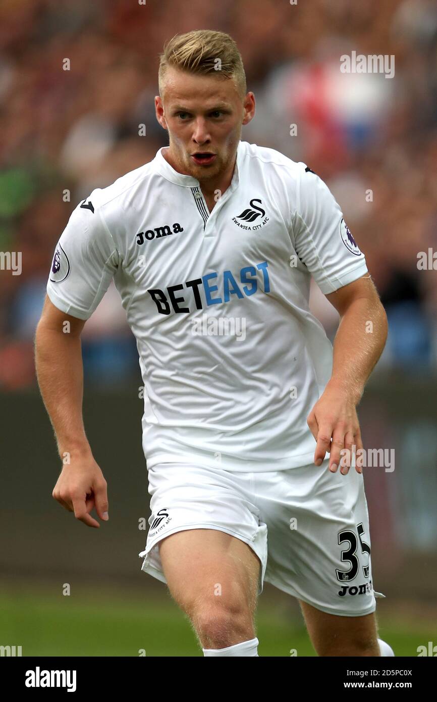 Swansea City's Stephen Kingsley Stock Photo - Alamy