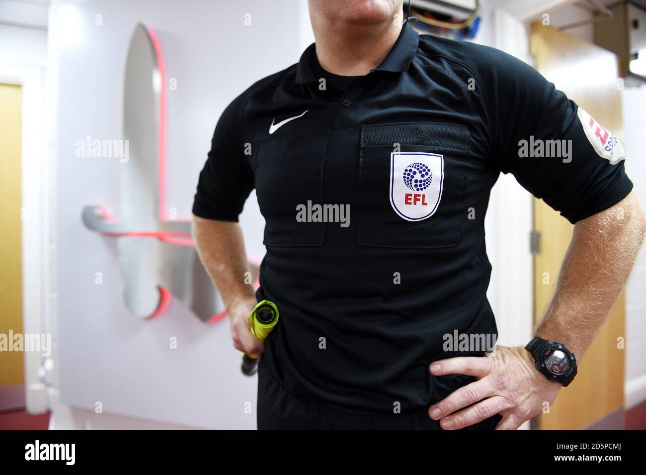 The EFL badge on the shirt of a linesman before the game Stock Photo ...