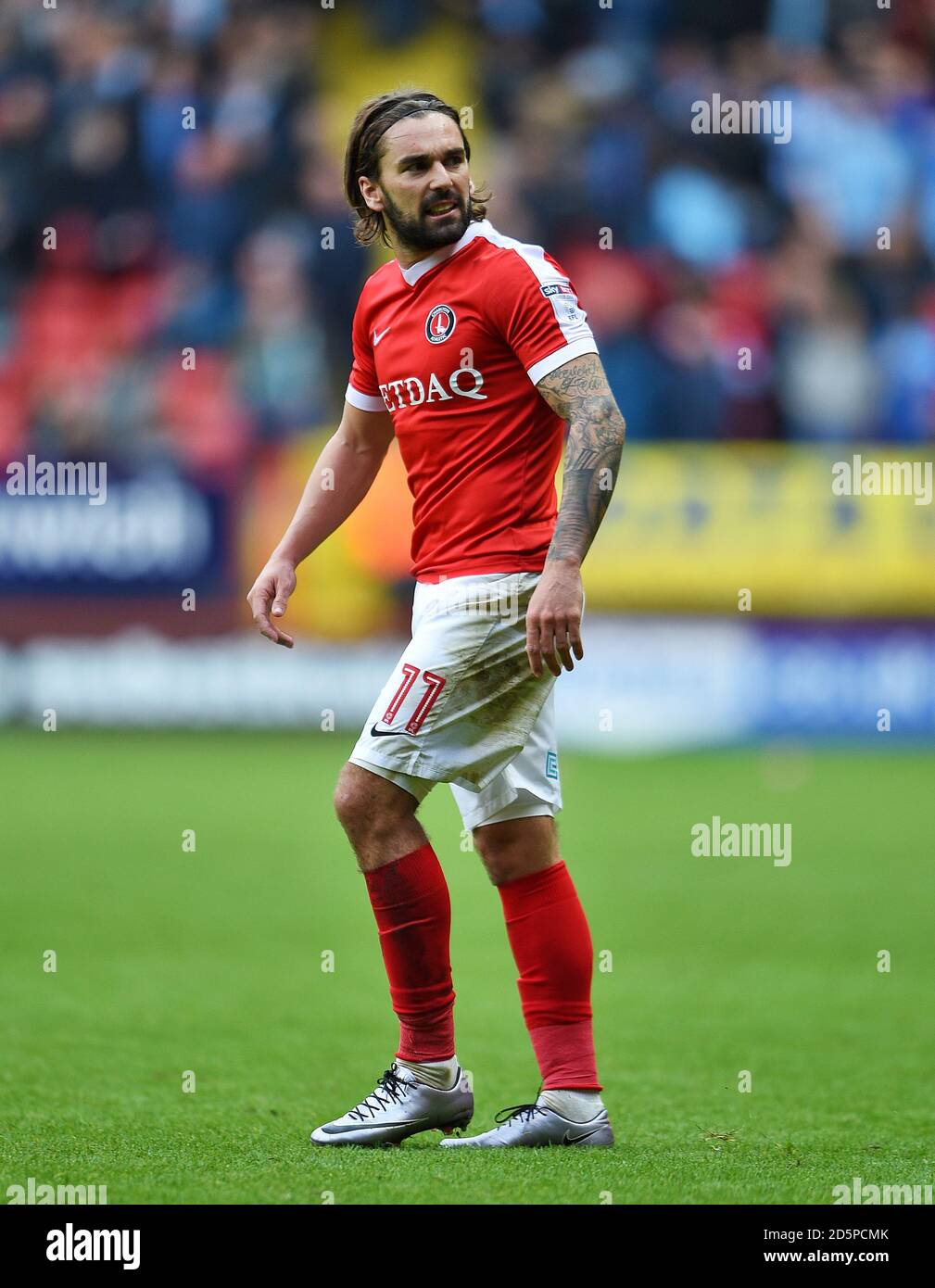 Charlton Athletic's Ricky Holmes Stock Photo - Alamy