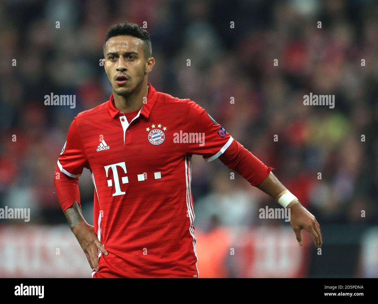 Thiago fc bayern munchen hi-res stock photography and images - Alamy