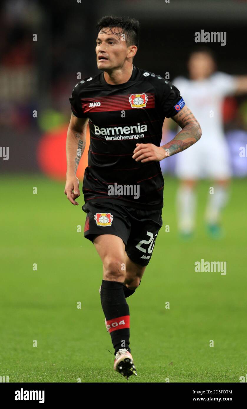 Bayer Leverkusen's Charles Aranguiz Stock Photo - Alamy