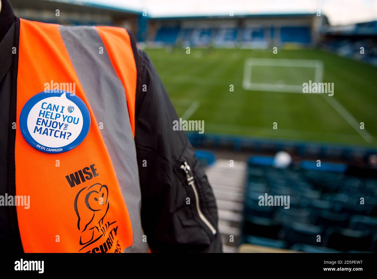 How can i help badge hi-res stock photography and images - Alamy