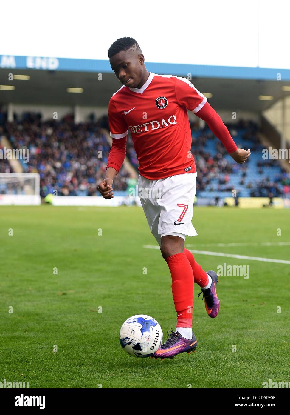 Charlton Athletic's Ademola Lookman Stock Photo - Alamy