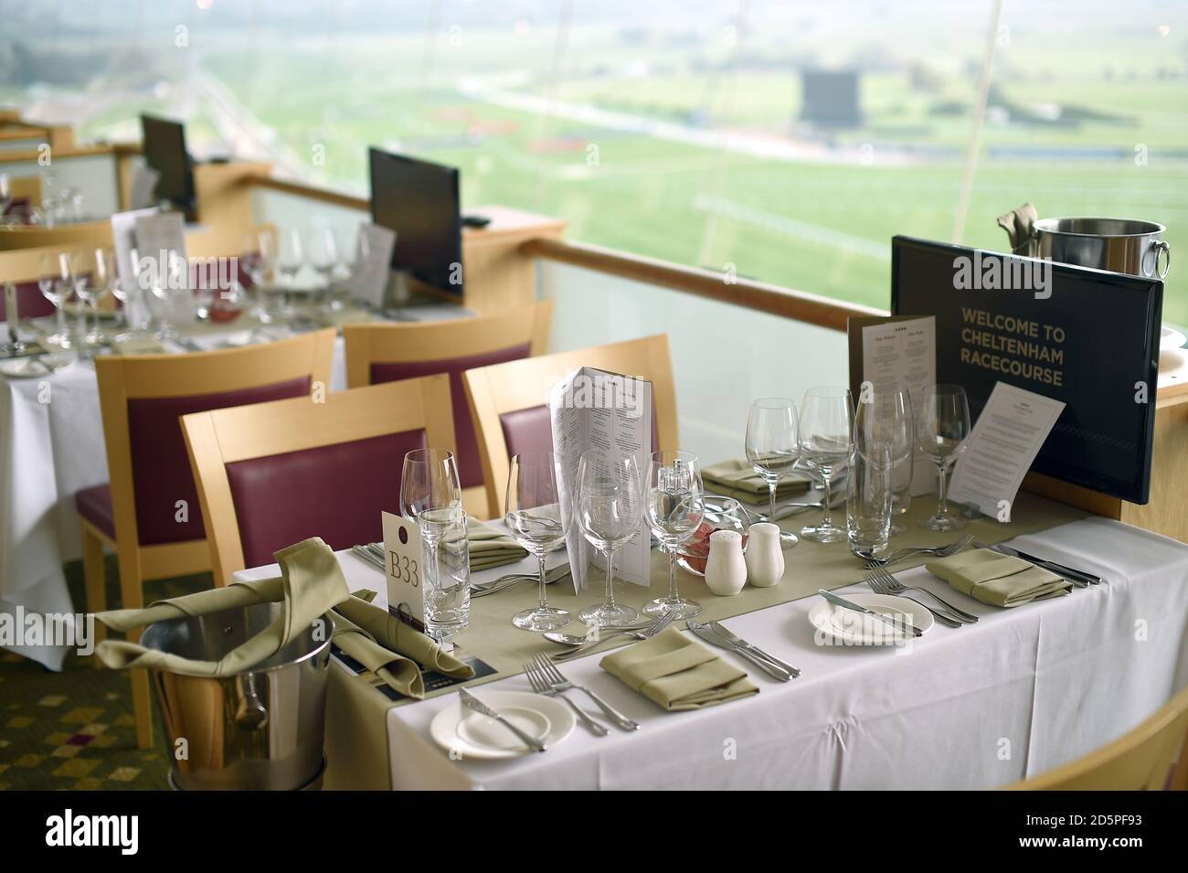 Racing cheltenham races detail hi-res stock photography and images - Alamy