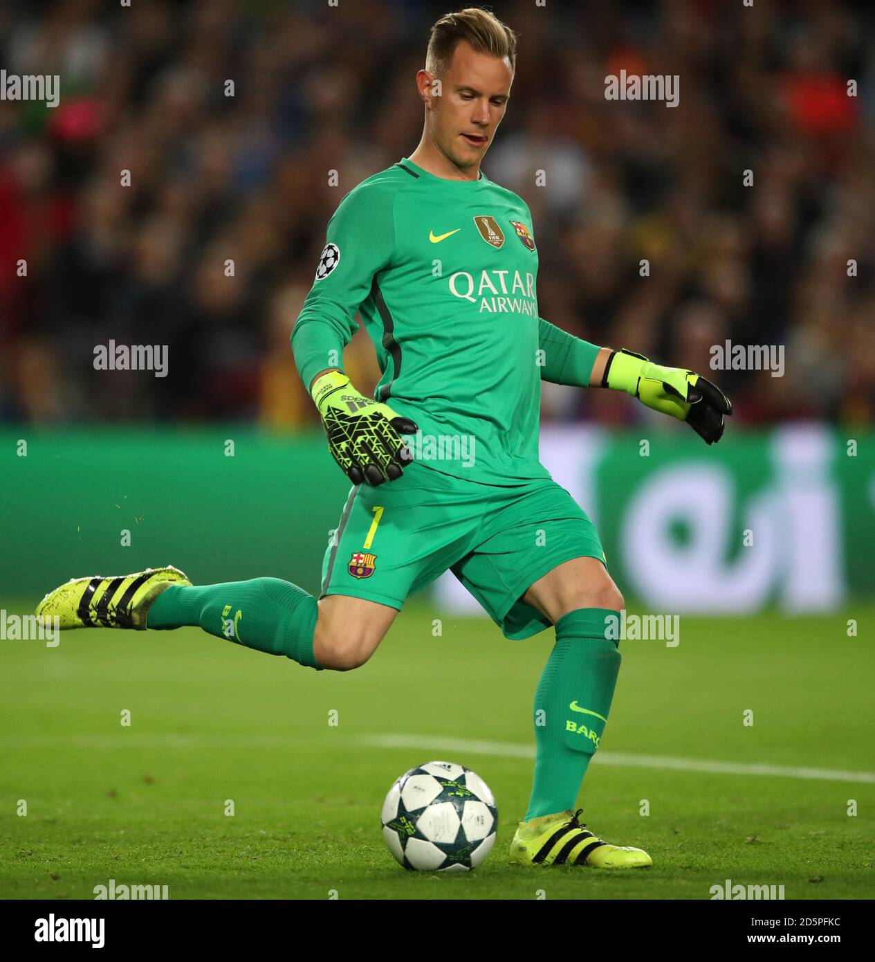 Barcelona goalkeeper Marc-Andre Ter Stegen Stock Photo - Alamy