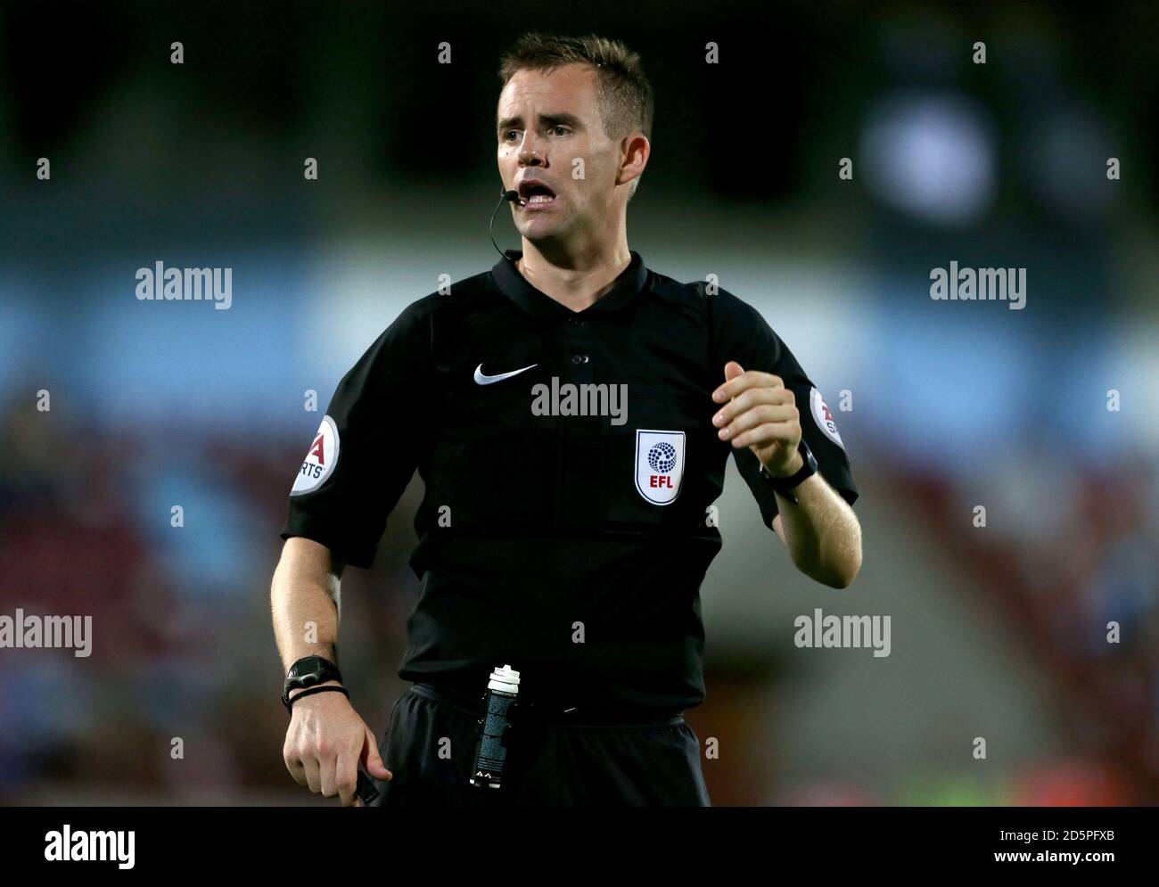 Ross joyce referee hi-res stock photography and images - Alamy