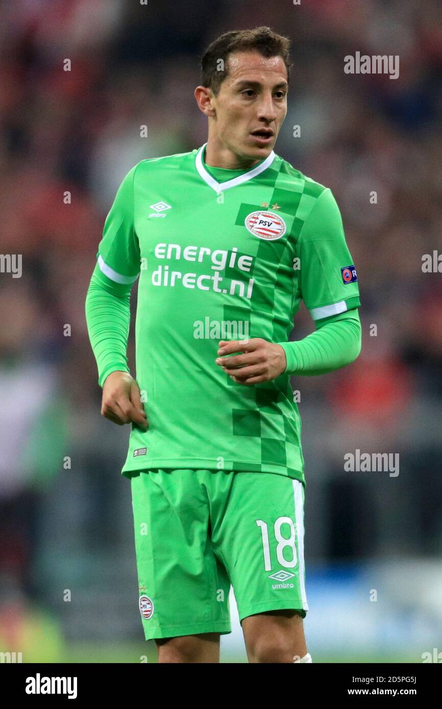 Andres guardado hi-res stock photography and images - Alamy