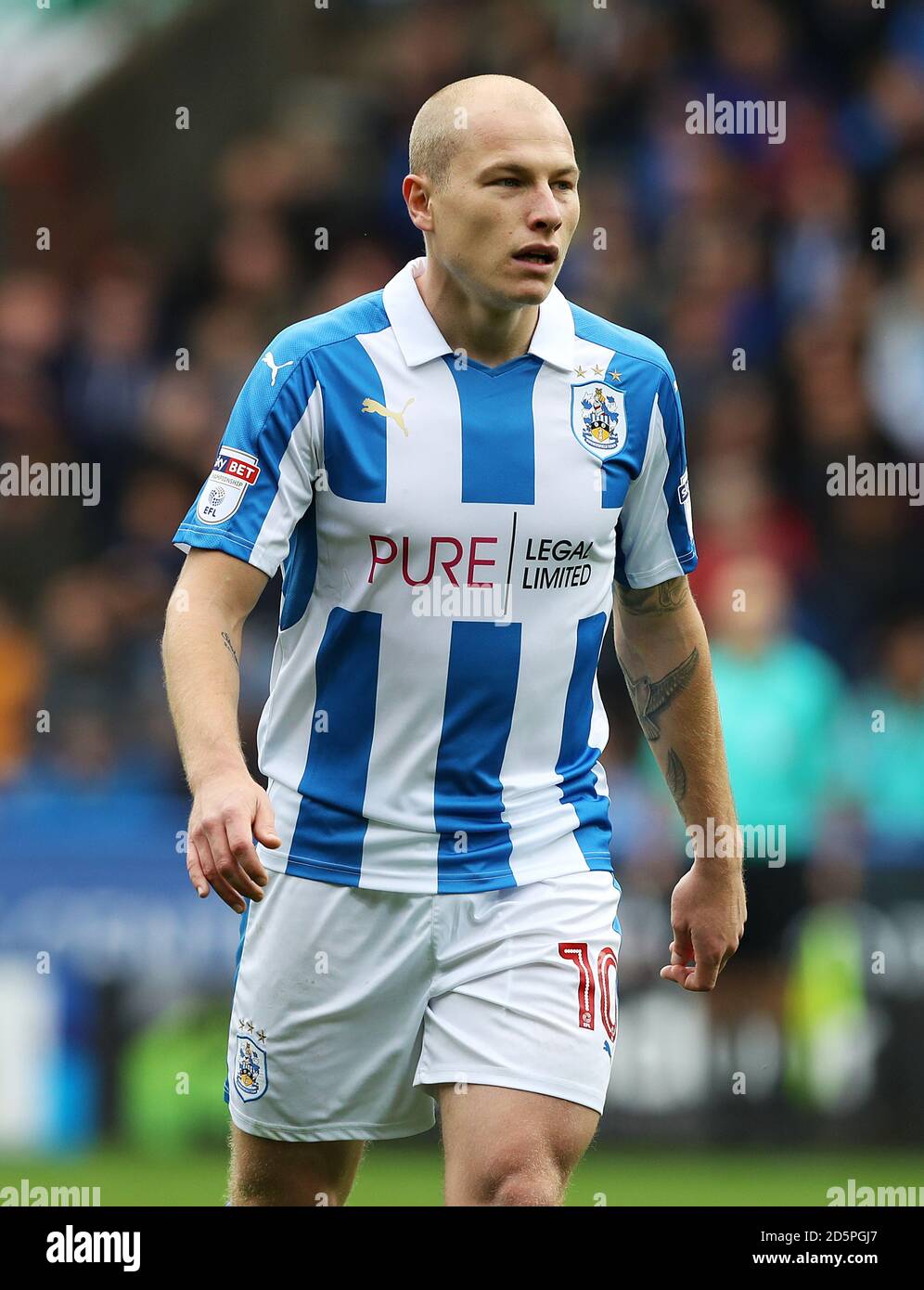 Huddersfield Town's Aaron Mooy Stock Photo - Alamy