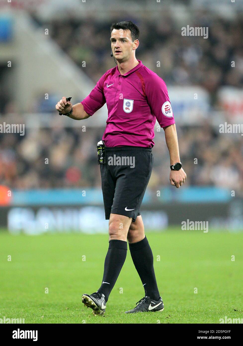 Referee Andrew Madley Stock Photo - Alamy