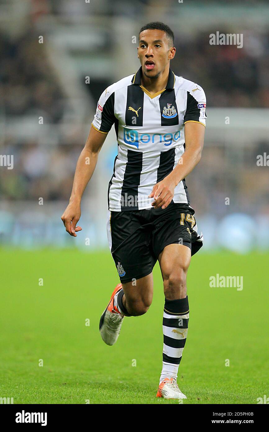 Isaac Hayden, Newcastle United Stock Photo - Alamy