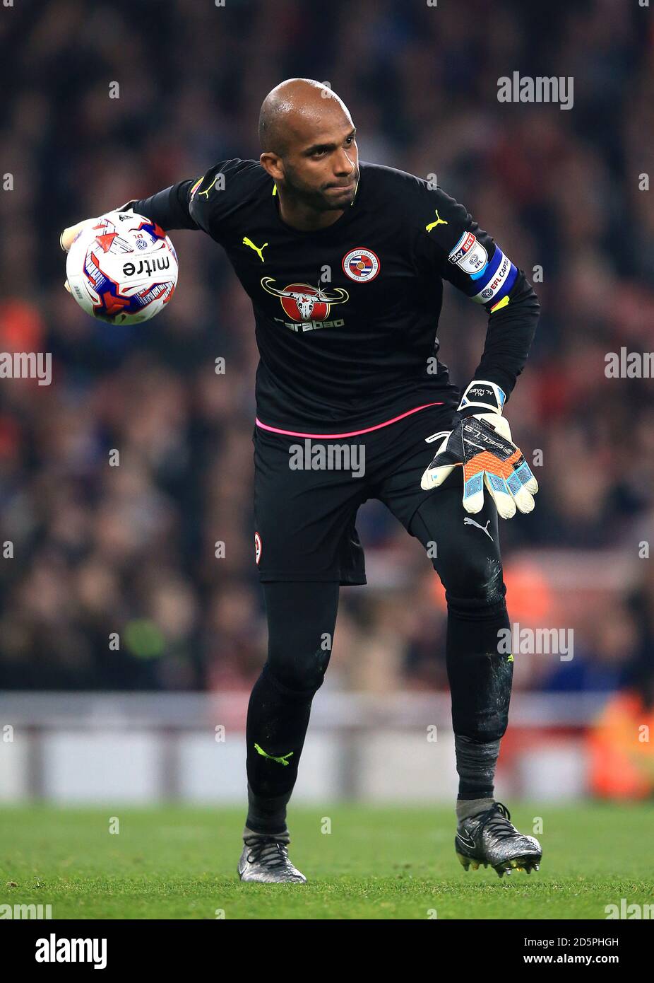 Reading goalkeeper Ali Al-Habsi Stock Photo - Alamy