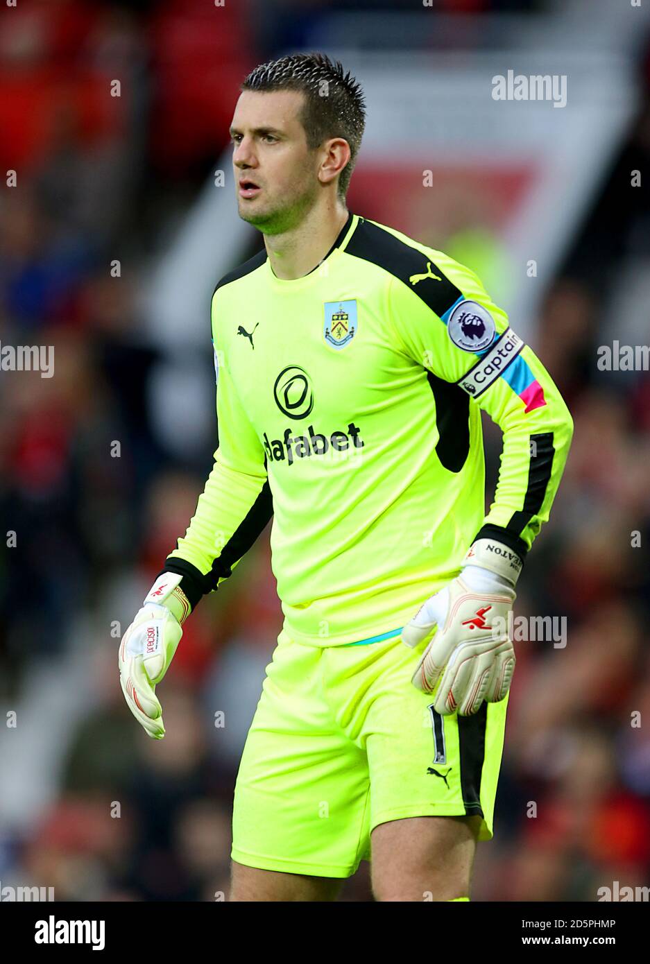 Burnley goalkeeper Tom Heaton Stock Photo - Alamy