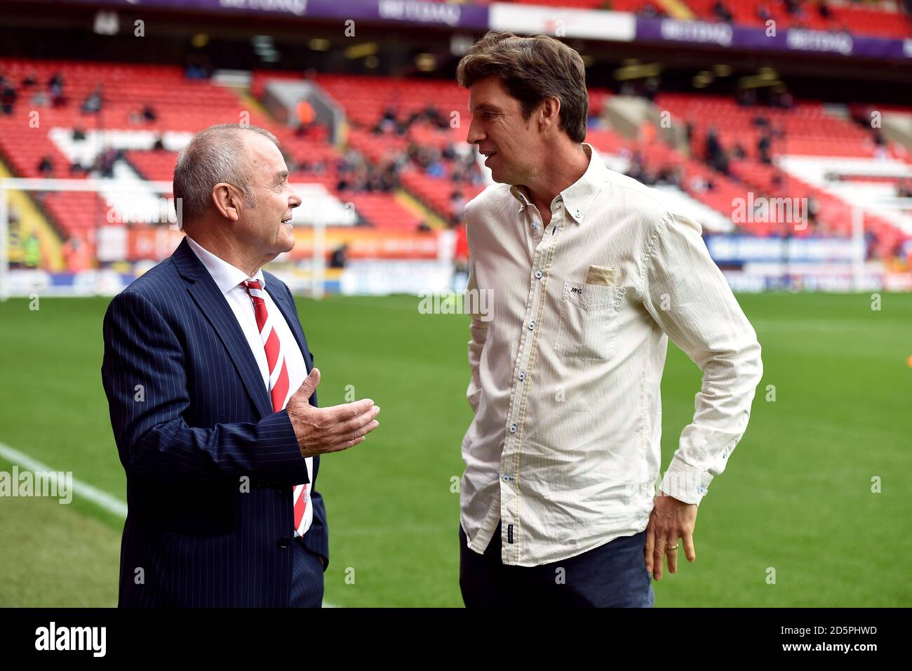 Former Charlton Athletic players Andy Hunt (right) and Keith Peacock ...