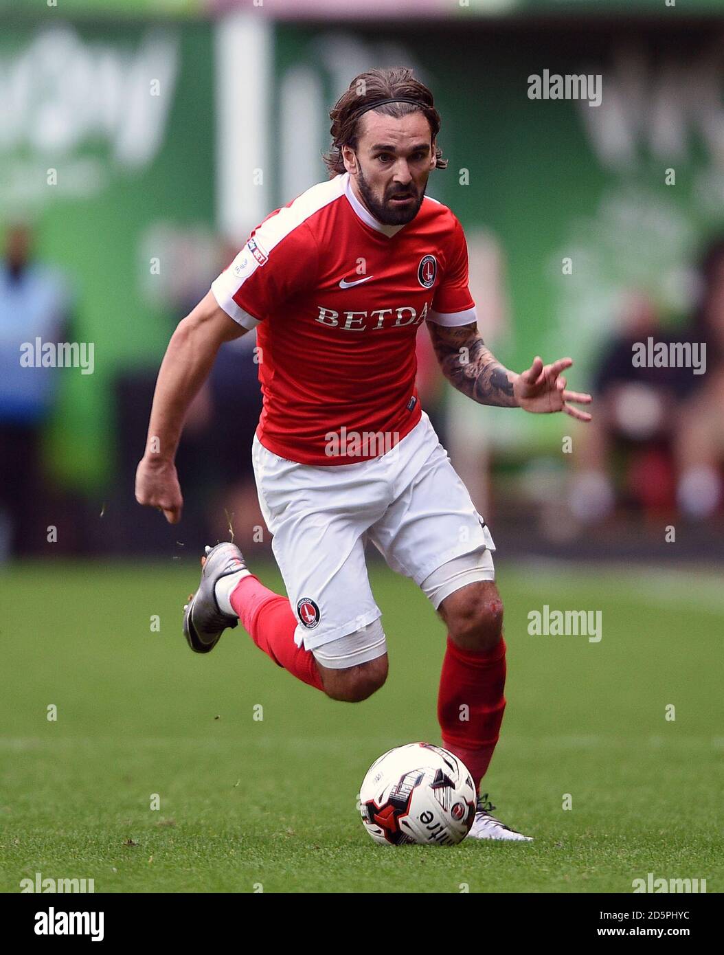 Charlton Athletic's Ricky Holmes Stock Photo - Alamy