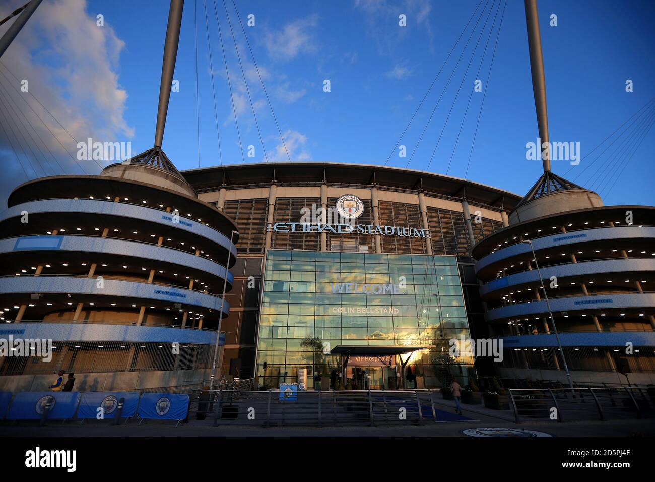 A general view of the Etihad Stadium Stock Photo - Alamy