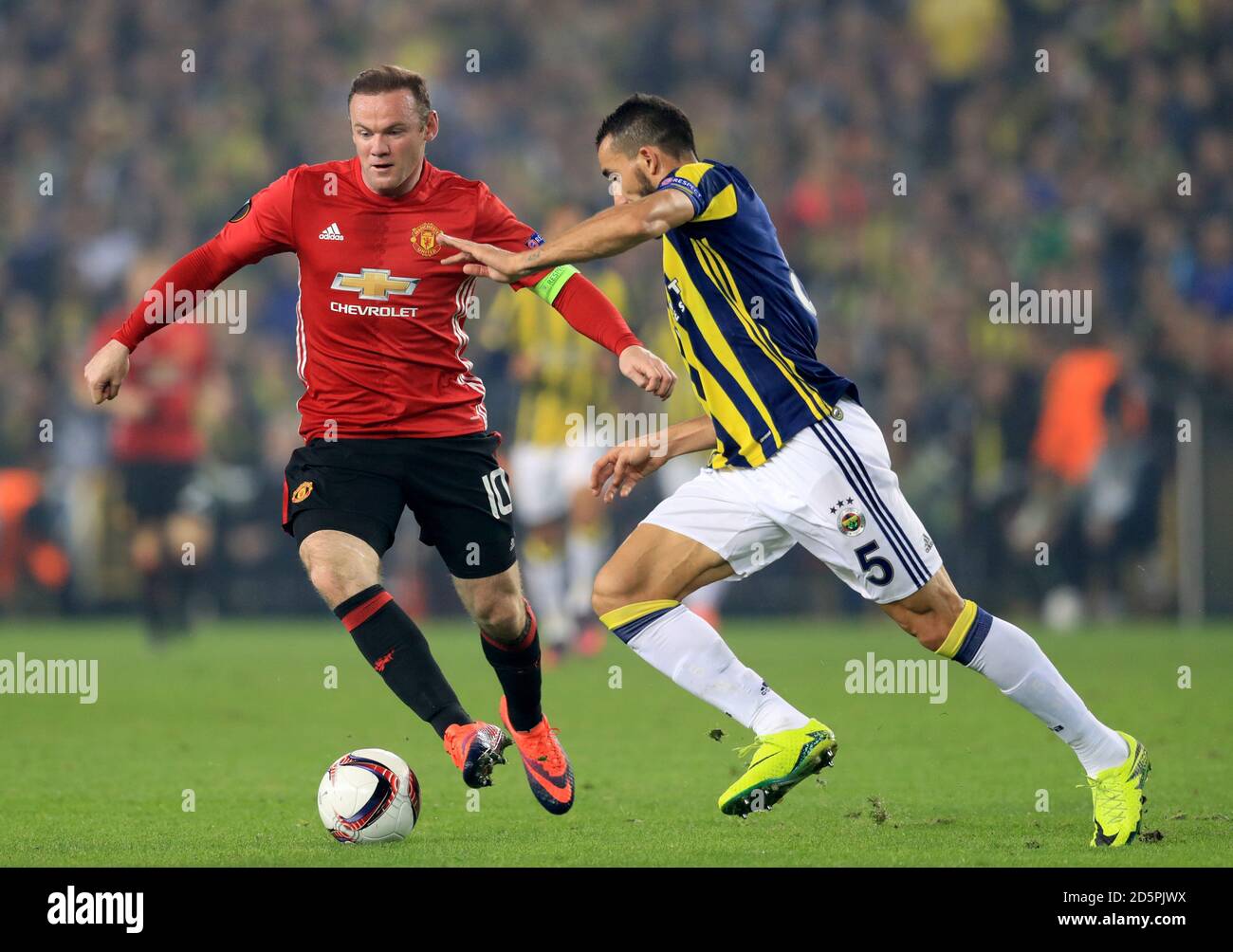 Manchester United's Wayne Rooney and SK Fenerbahce's Mehmet Topal Stock ... Manchester United's Wayne Rooney and SK Fenerbahce's Mehmet Topal Stock ...