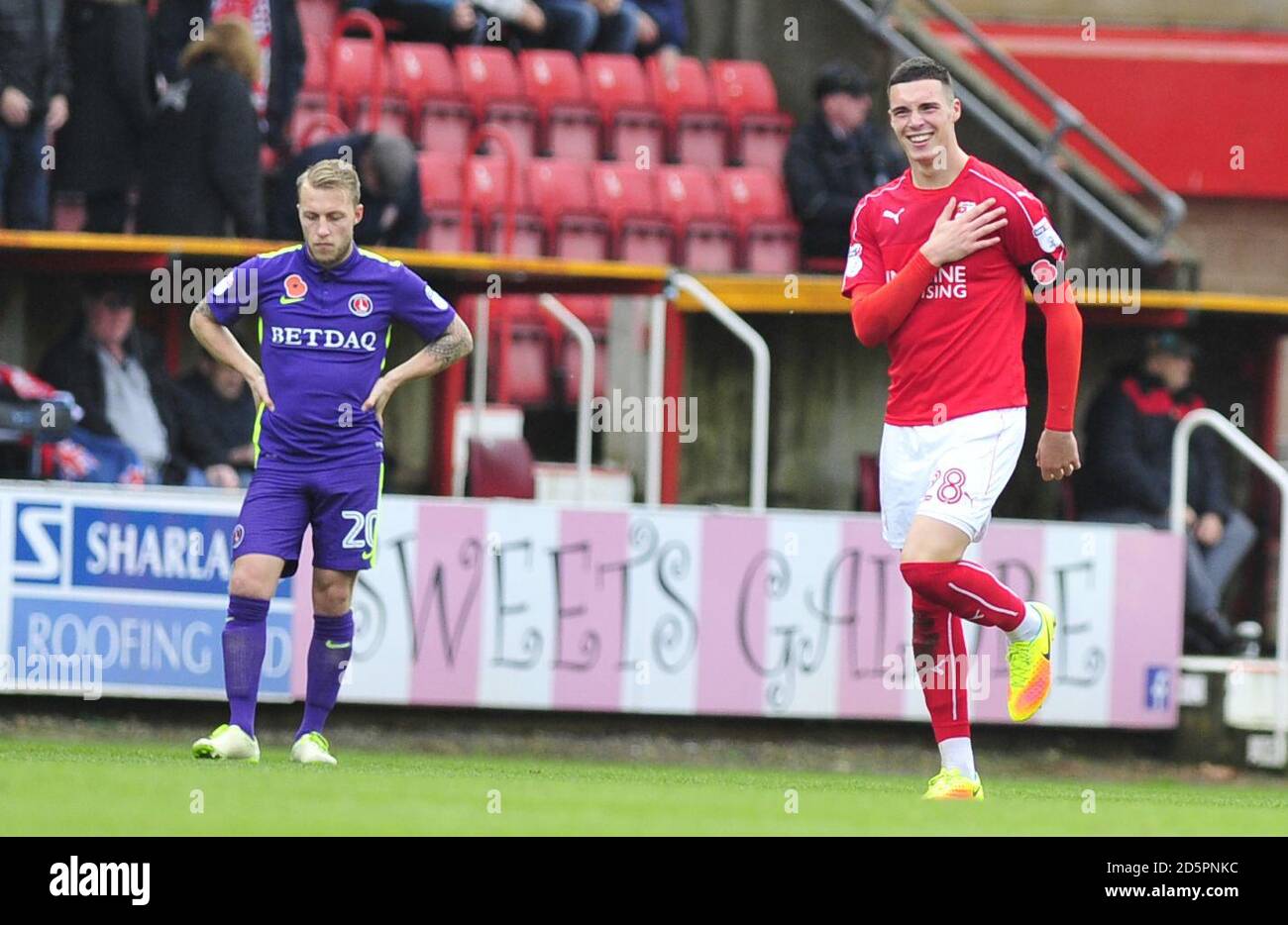 Lloyd jones football hi-res stock photography and images - Alamy