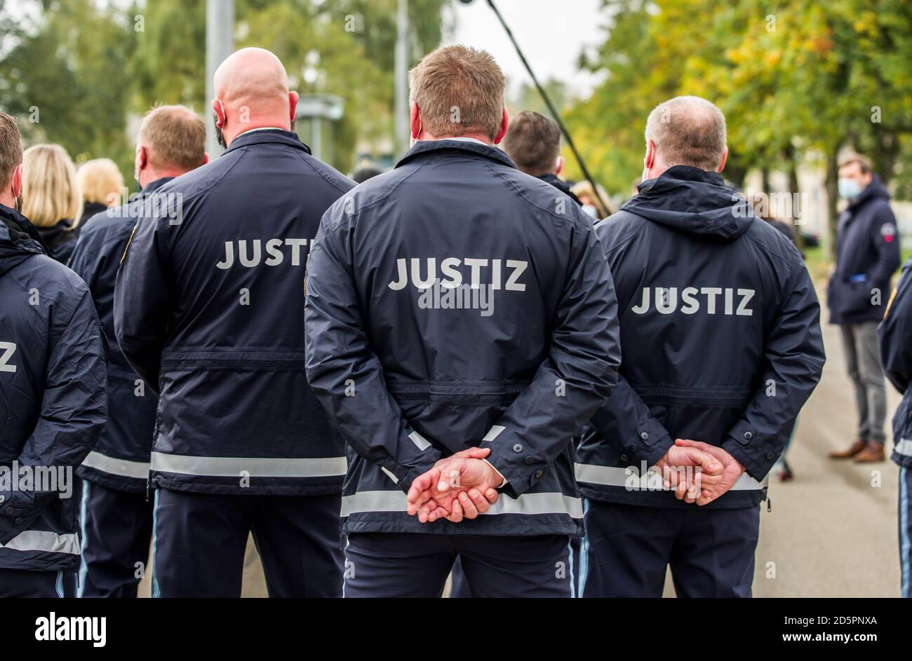 Justizbeamter hi-res stock photography and images - Alamy