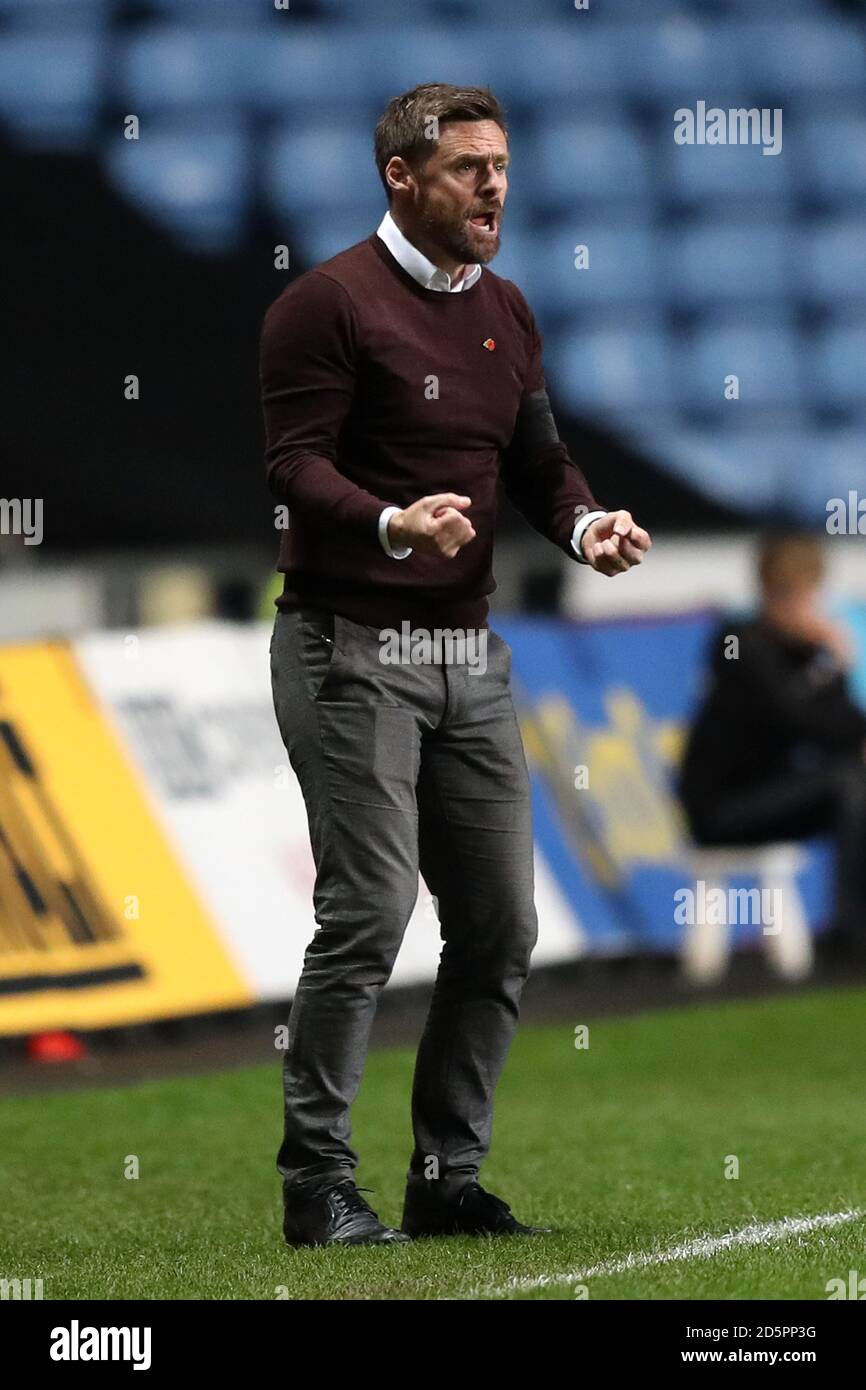 Graham alexander football scunthorpe hi-res stock photography and ...