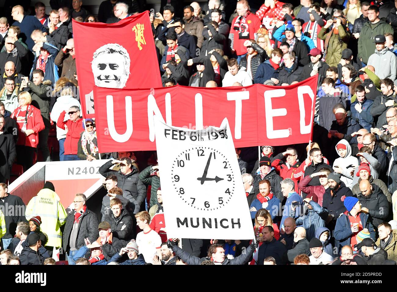 Manchester United Fans during the Premier League match Stock Photo - Alamy