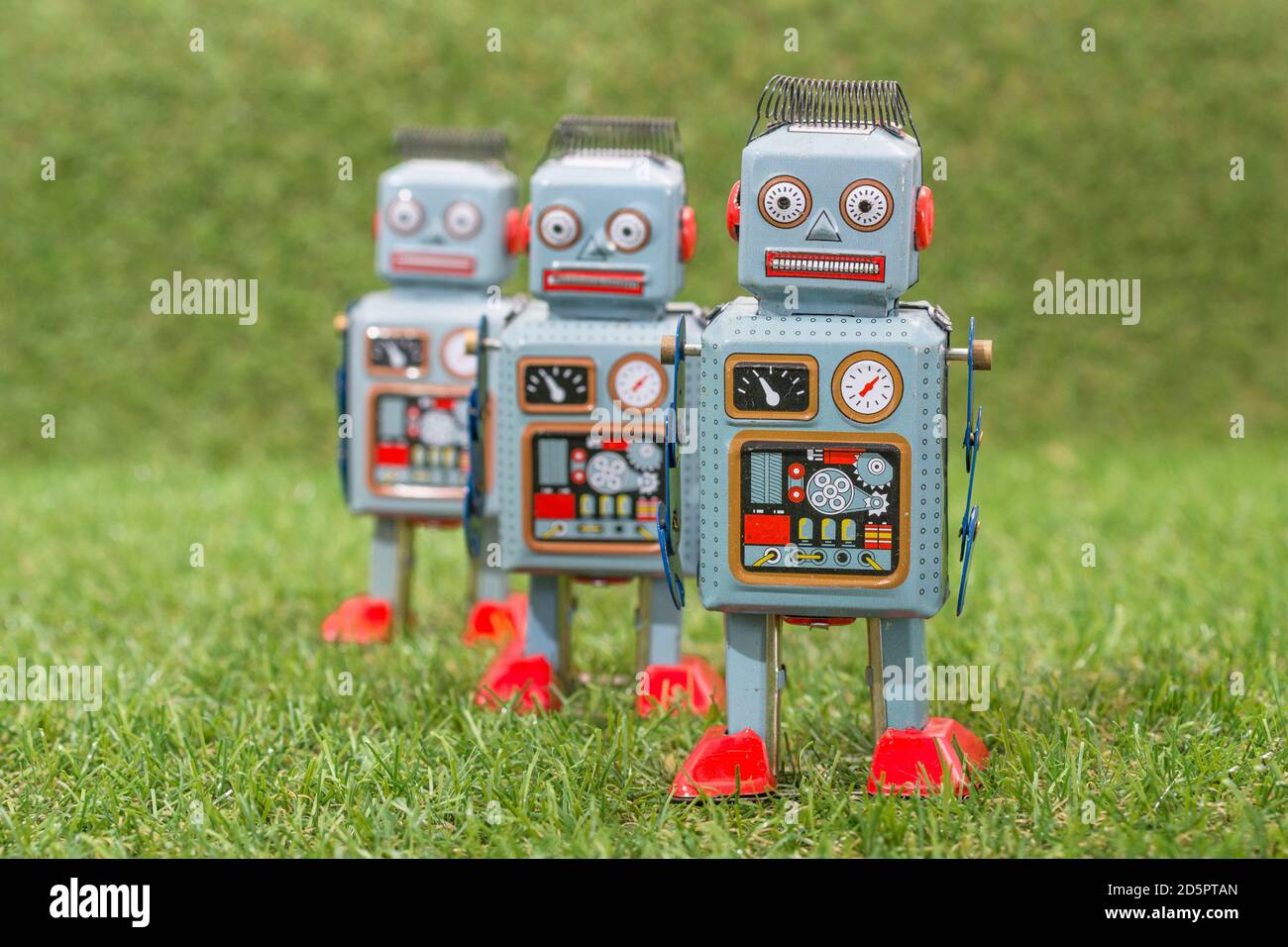 Fake social media accounts hi-res stock photography and images - Alamy