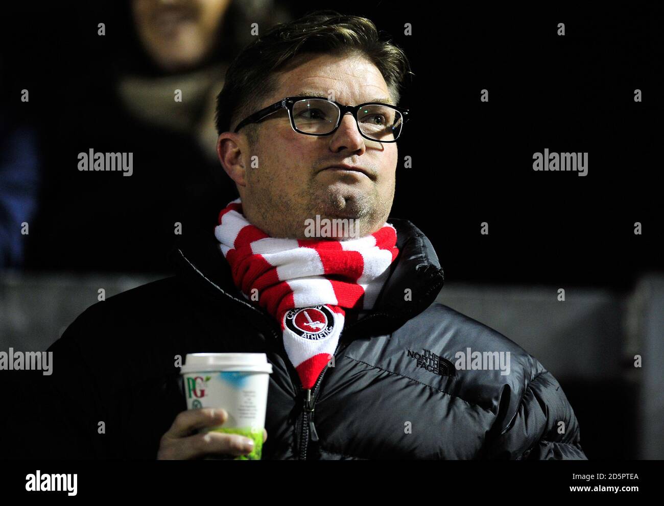 A Charlton Athletic supporter in the stands Stock Photo - Alamy