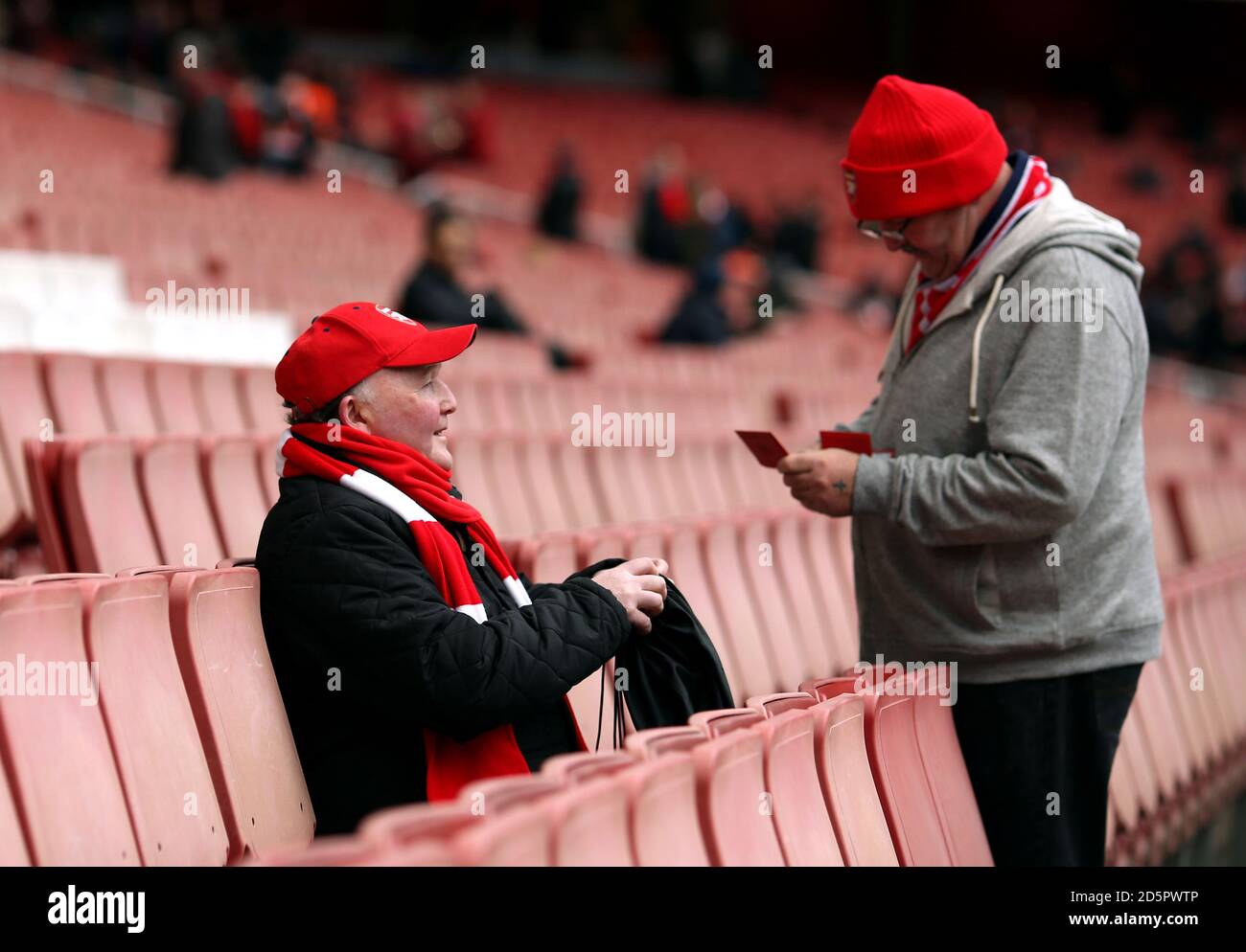 Arsenal fans in the stands before the game hi-res stock photography and ...