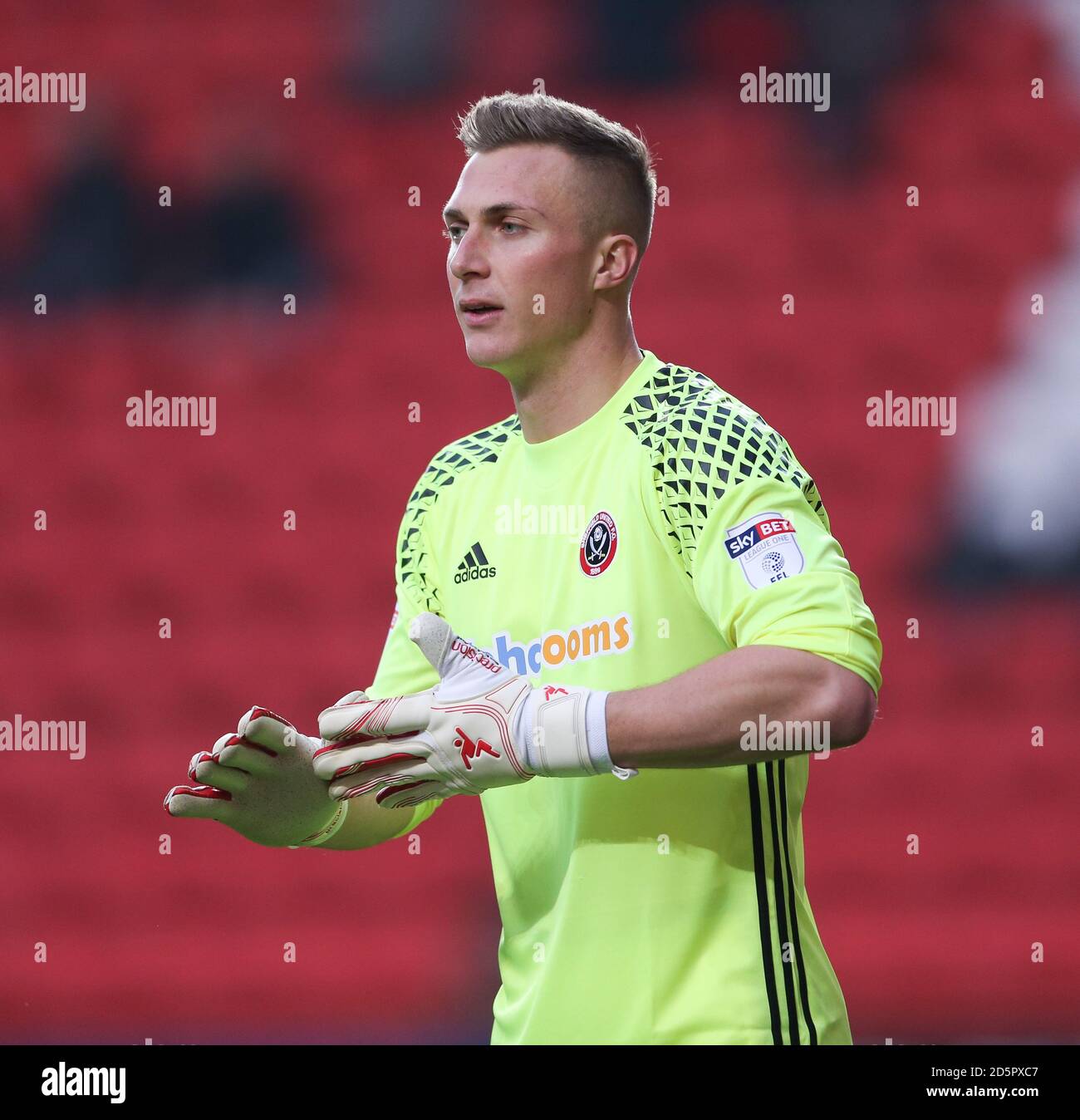 Sheffield United goalkeeper Simon Moore Stock Photo - Alamy