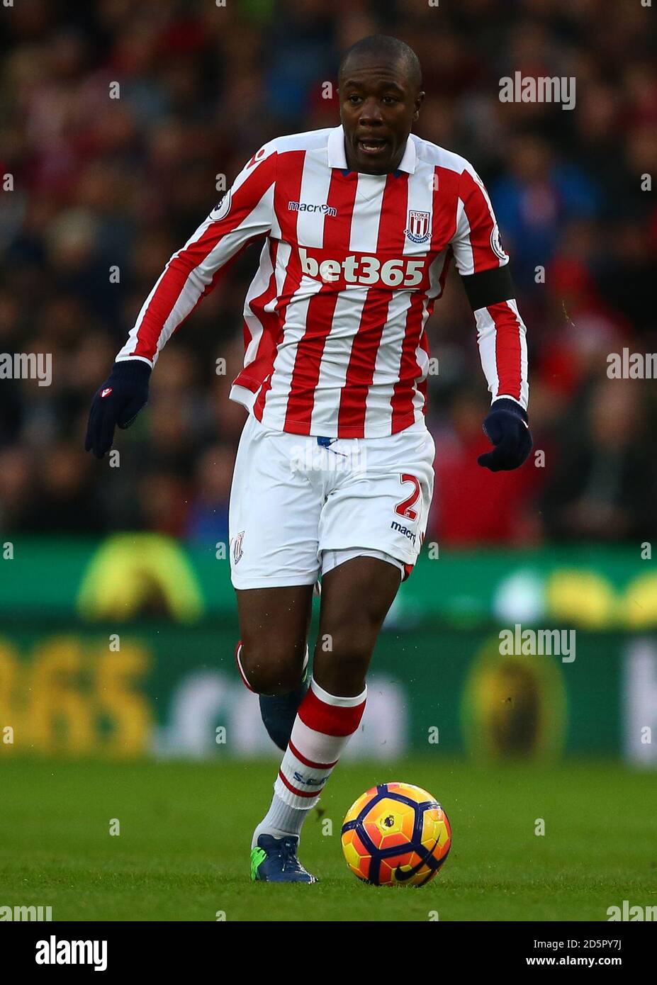 Stoke City's Giannelli Imbula Stock Photo - Alamy