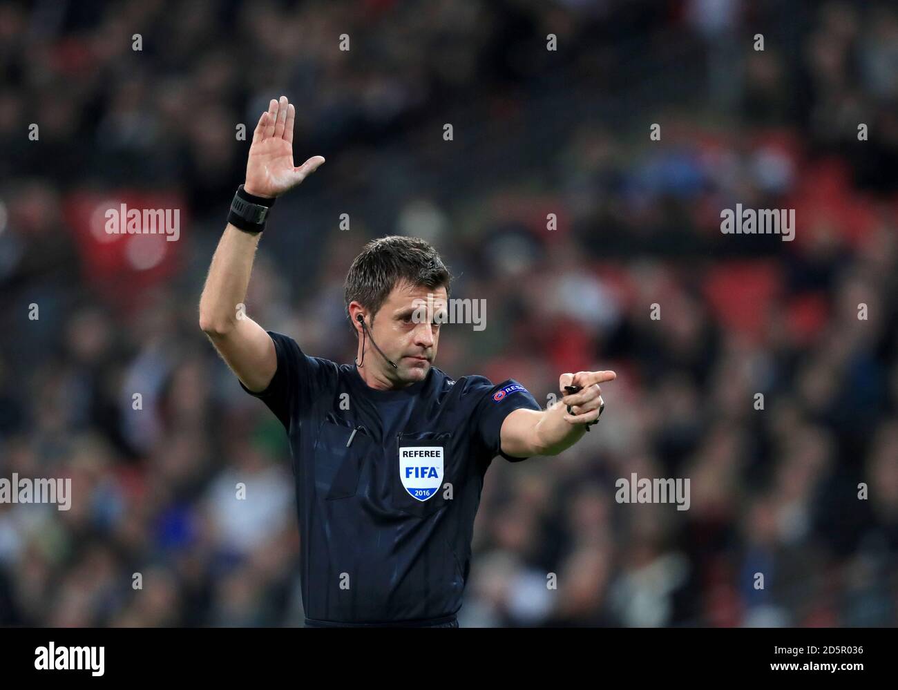 Referee Nicola Rizzoli Stock Photo - Alamy