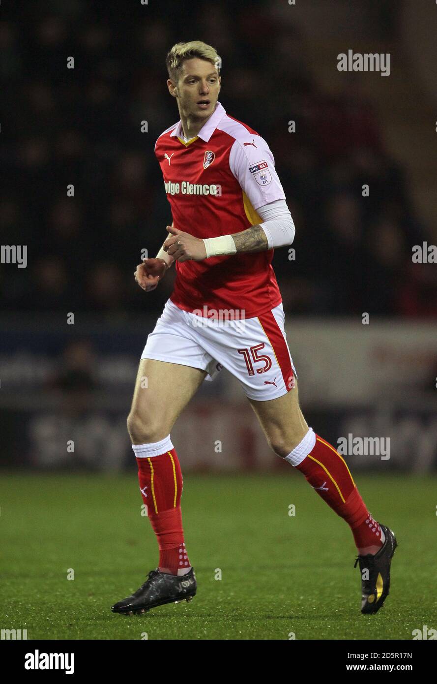 Rotherham United's Greg Halford Stock Photo - Alamy
