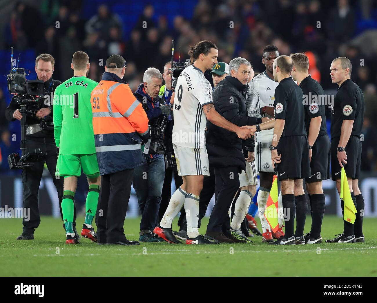Manchester United's Zlatan Ibrahimovic (centre) and manager Jose ...