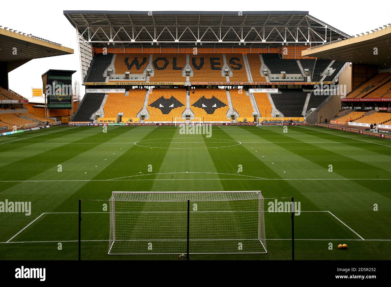 General view of Molineux Stadium Stock Photo - Alamy