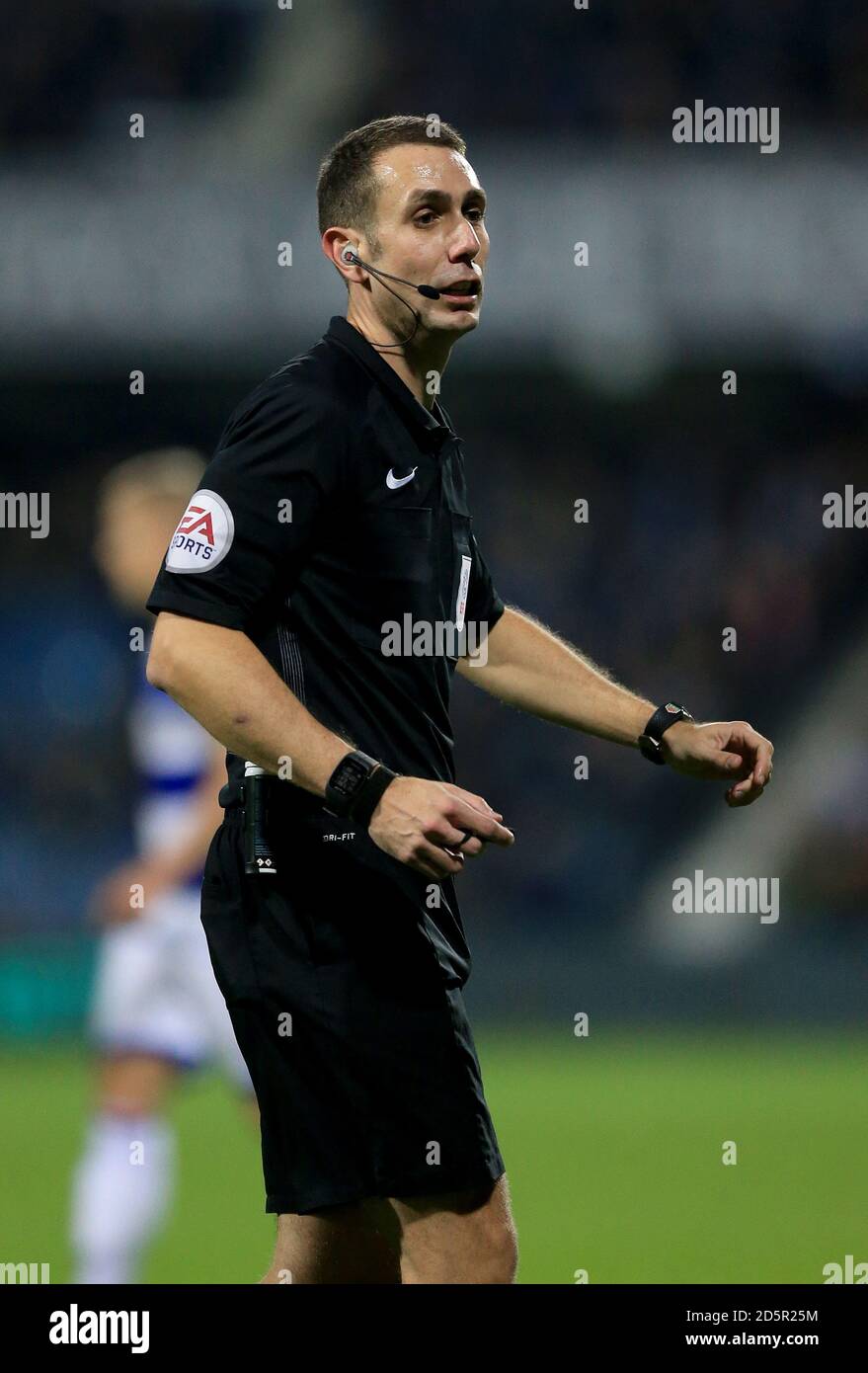 Match referee David Coote Stock Photo - Alamy