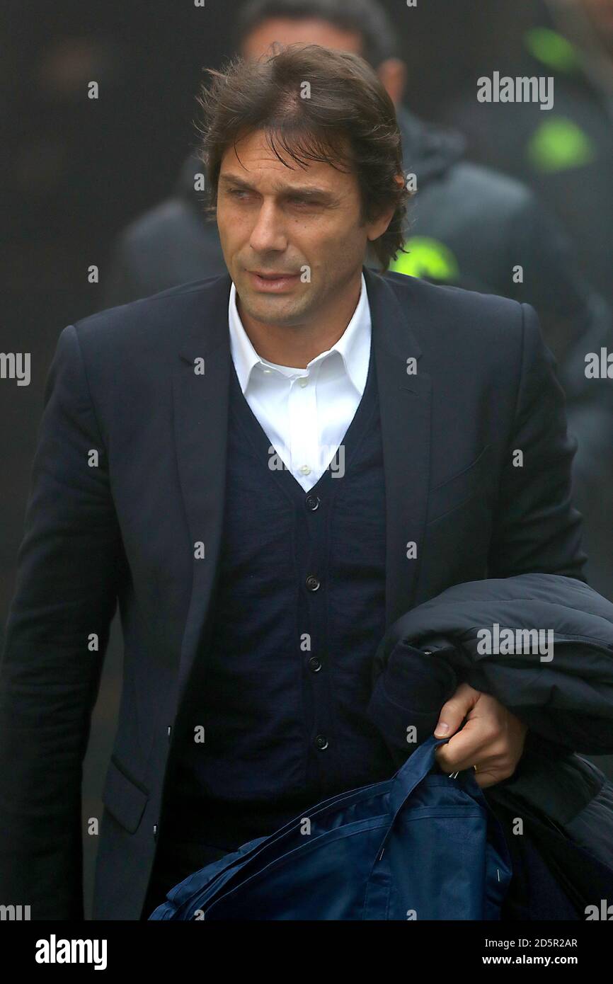Chelsea manager antonio conte arrives hi-res stock photography and ...