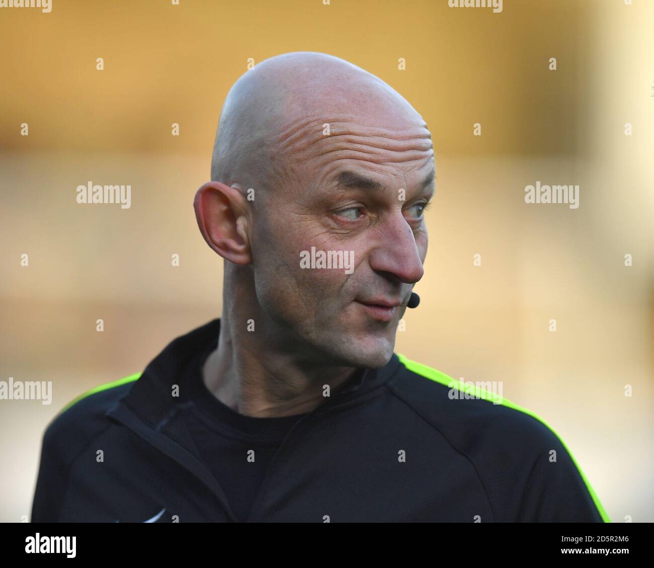 Referee Roger East Stock Photo - Alamy