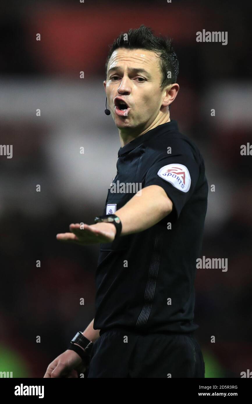 Referee Tony Harrington Stock Photo - Alamy