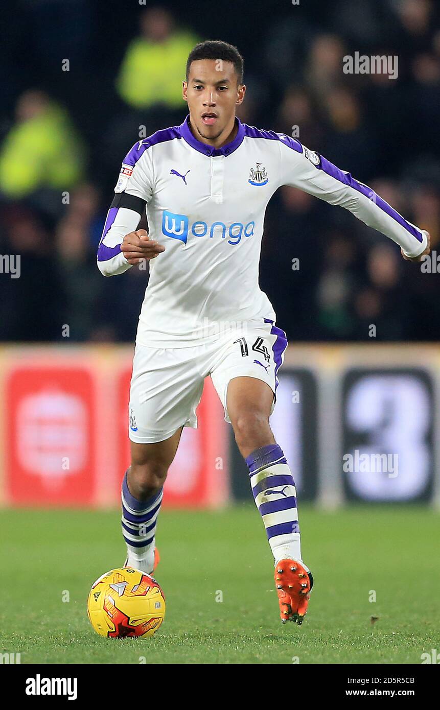 Isaac Hayden, Newcastle United Stock Photo - Alamy
