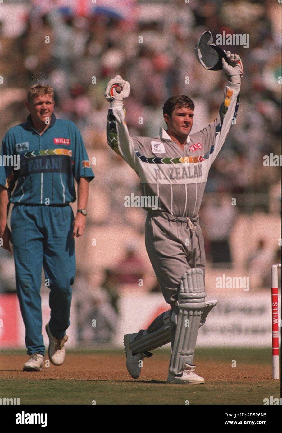 New Zealand's Nathan Astle celebrates his century Stock Photo - Alamy