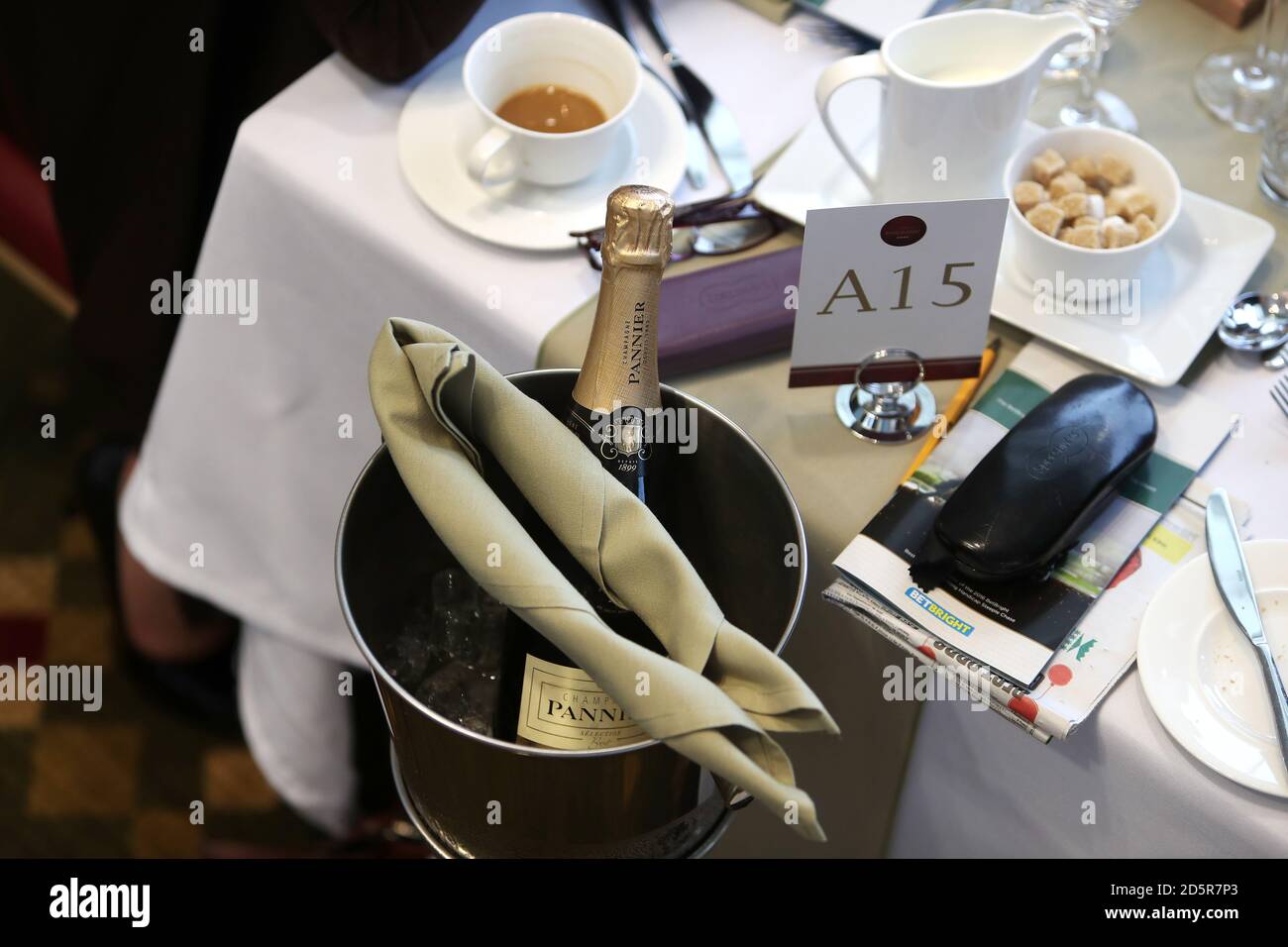 Table setup in the Panoramic Restaurant at Cheltenham Racecourse Stock ...