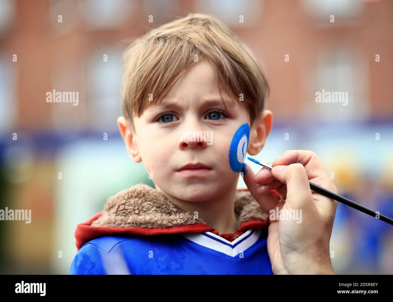 Headshot head shot portrait face paint hi-res stock photography and ...