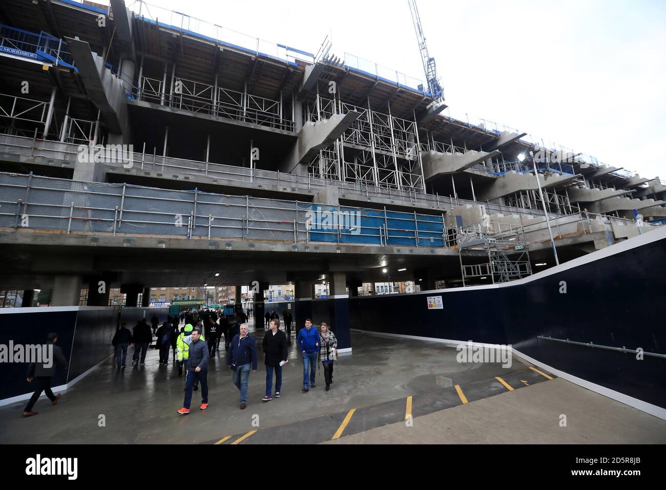 Tottenham stadium construction hi-res stock photography and images - Alamy