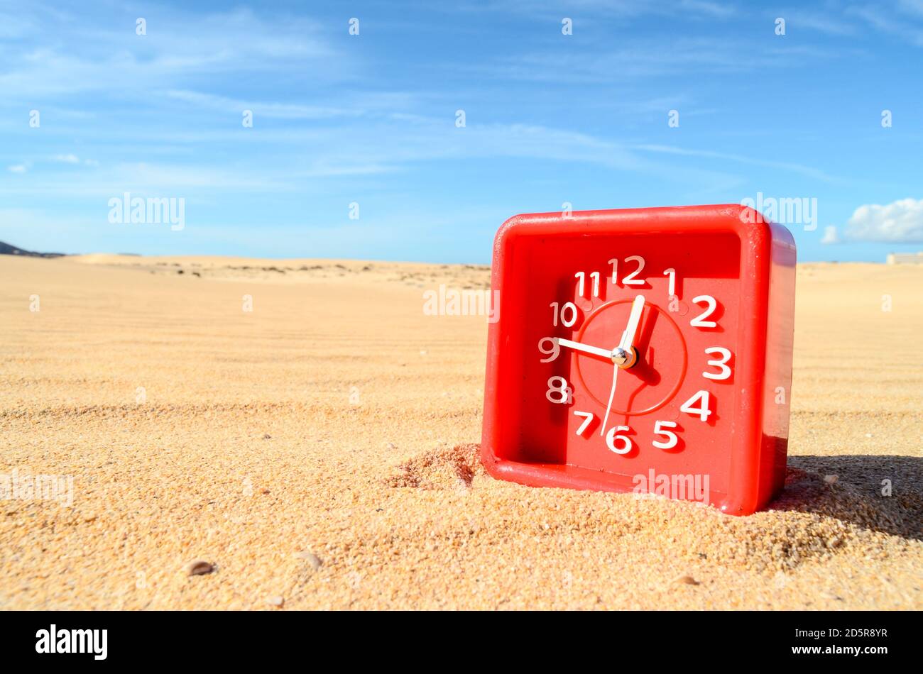 Object in the Dry Desert Stock Photo - Alamy