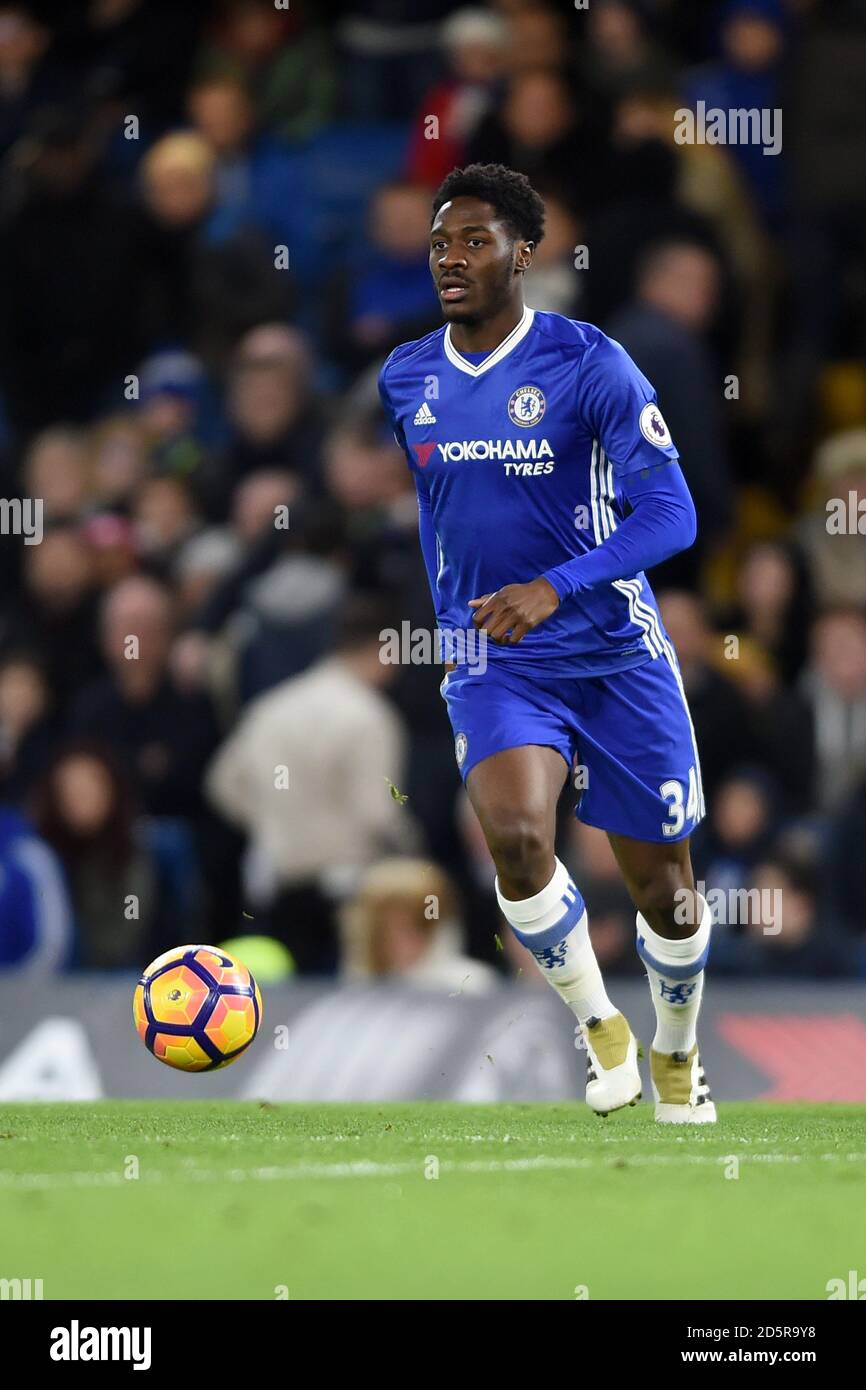 Chelsea's Ola Aina Stock Photo - Alamy