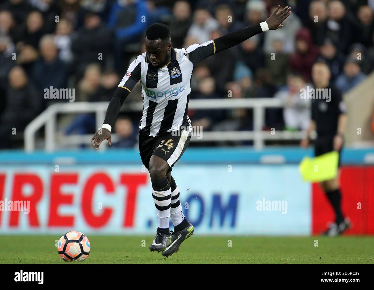 Cheik ismael tiote hi-res stock photography and images - Alamy