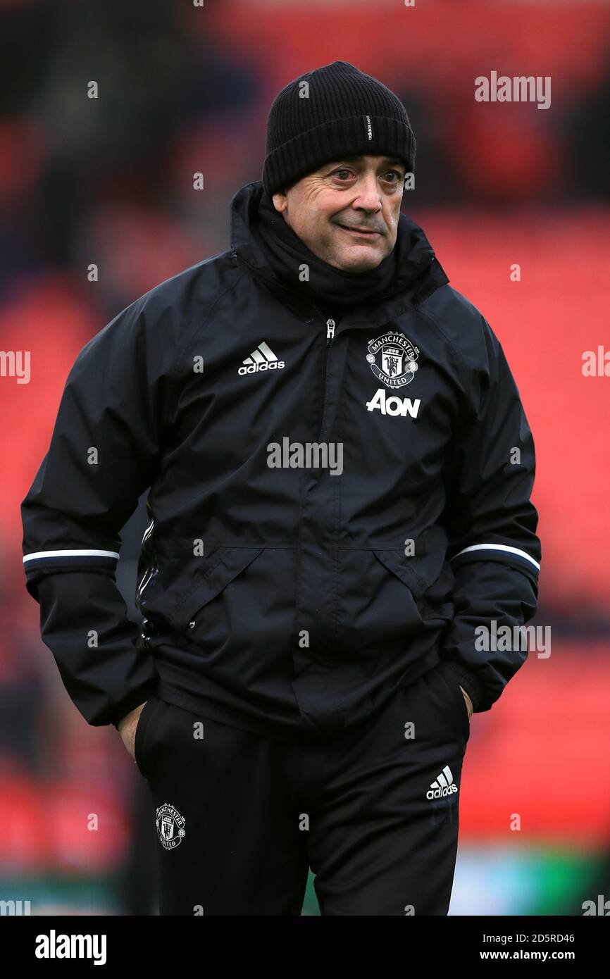 Manchester United coach Ricardo Formosinho Stock Photo - Alamy