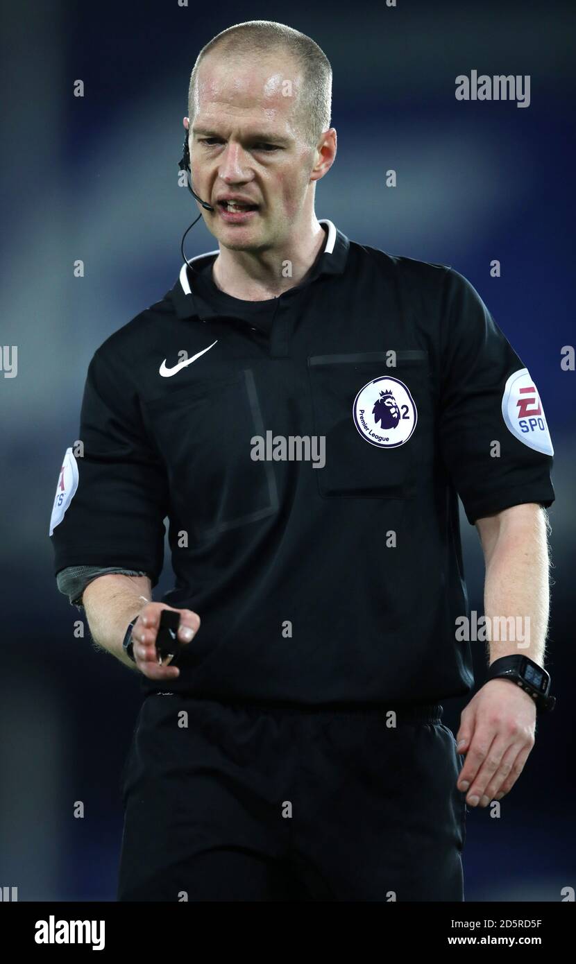 Referee martin coy hi-res stock photography and images - Alamy