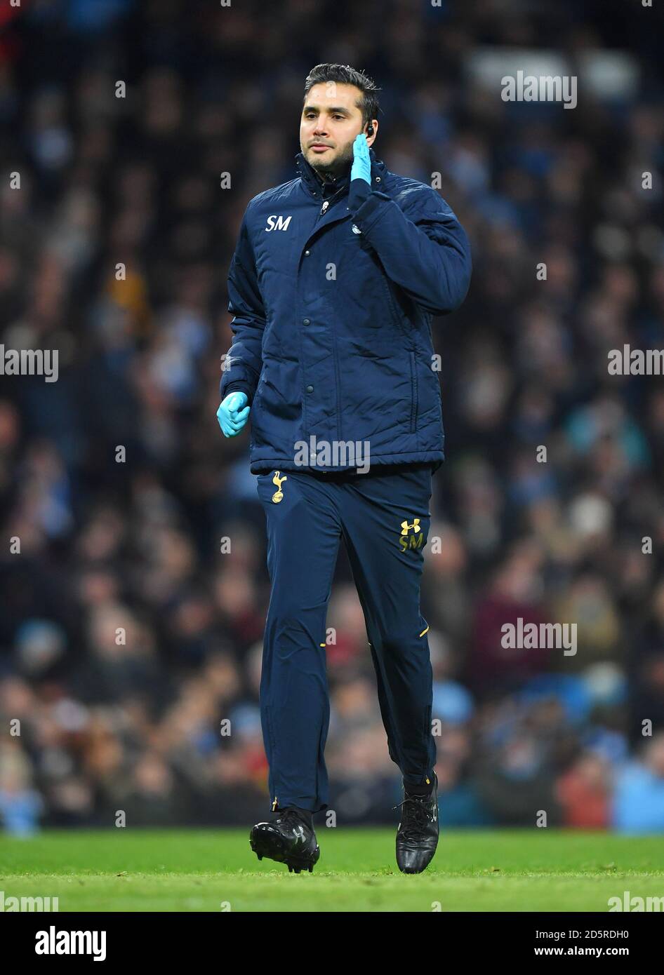 Tottenham Hotspur club doctor Dr Shaabaz Mughal Stock Photo - Alamy