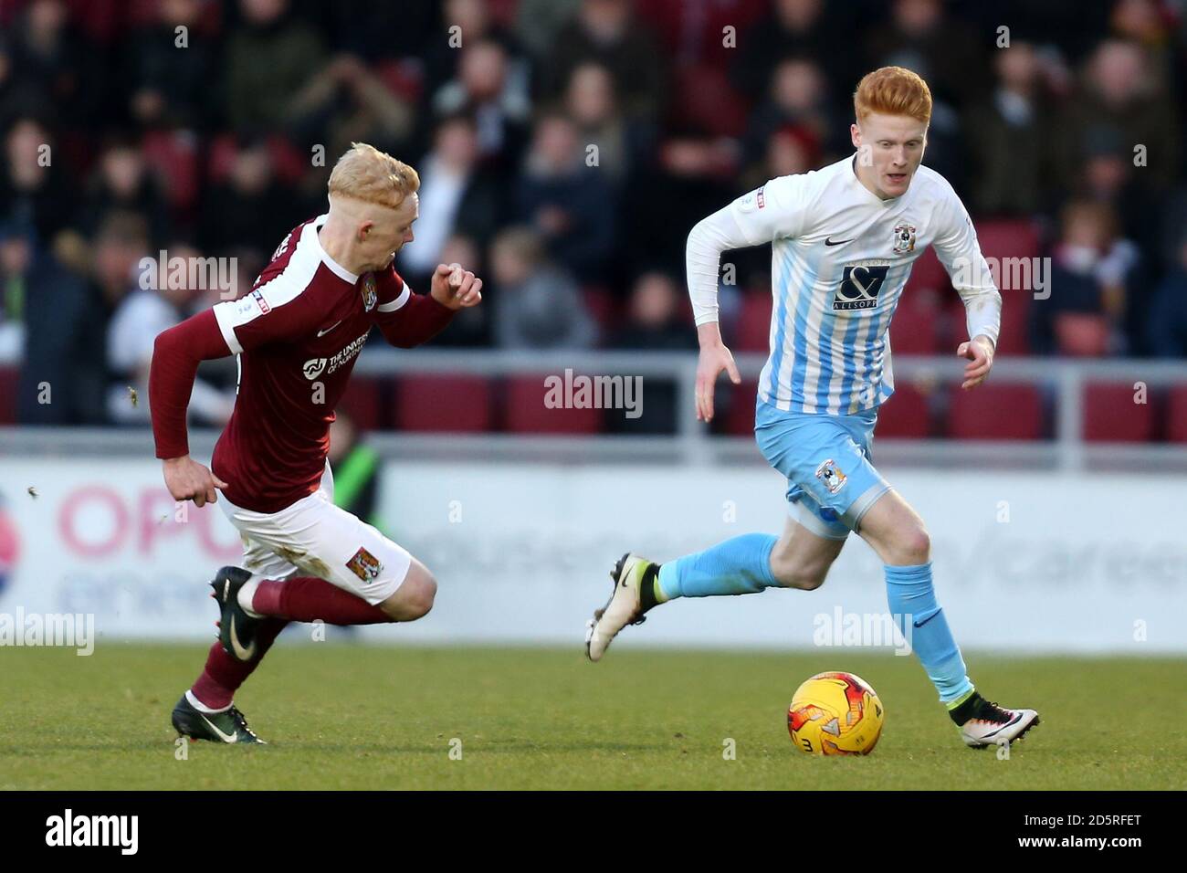 Coventry City's Ryan Haynes (right Stock Photo - Alamy