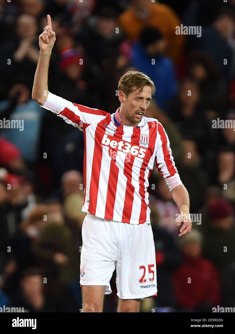 Peter crouch celebration hi-res stock photography and images - Alamy